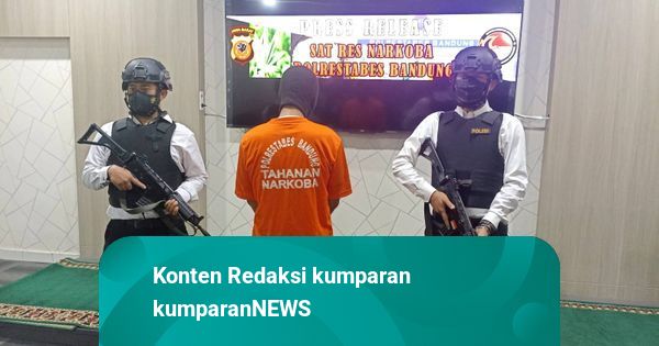 Hendak Edarkan Sabu, Pria di Bandung Ditangkap Polisi | kumparan.com
